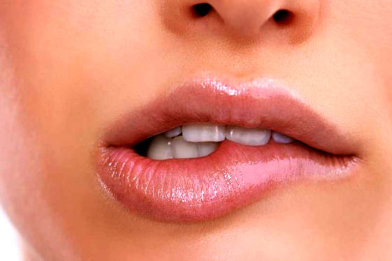 Don't Ignore These 10 Health Warning Signs Your Lips are Telling You ...