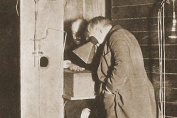 Did Thomas Edison Steal Innovations!? - Factspedia