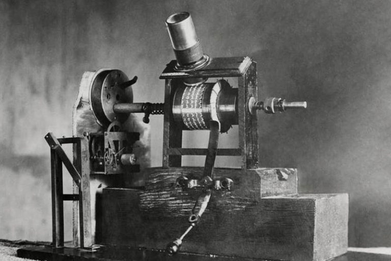 Did Thomas Edison Steal Innovations!? - Factspedia