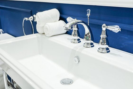 9 Tricks That Will Turn Your Bathroom Into A Cleaning Palace - Factspedia